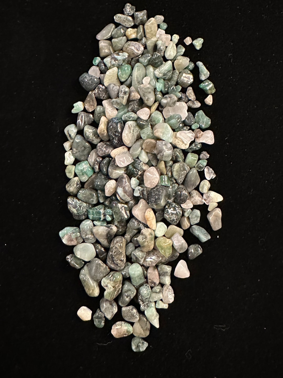 Emerald Pocket Crystals - Channel the Energy of Growth and Prosperity ...