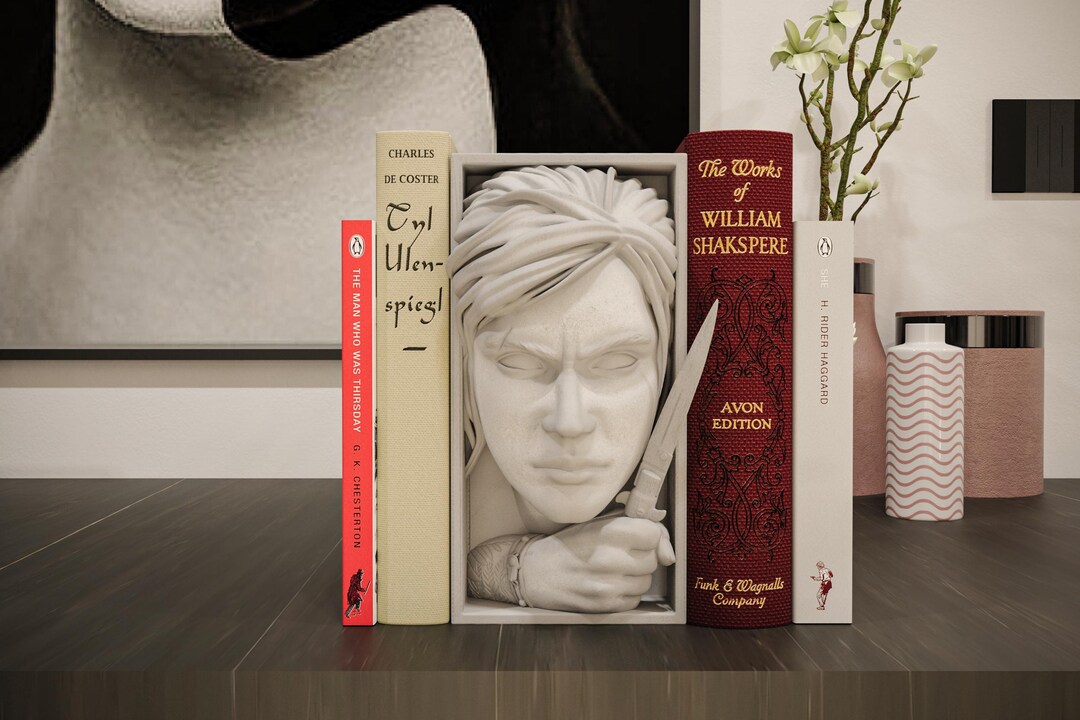 Ellie Book Nook – the Last of Us Shelf Insert – Handmade Apocalyptic ...