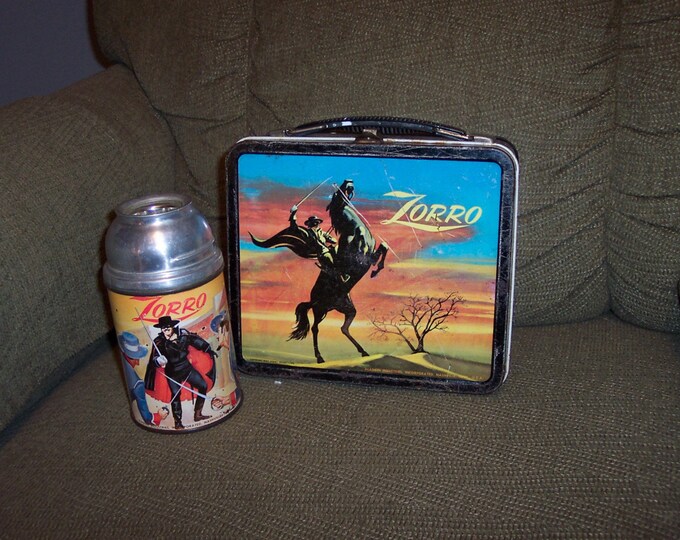ZORRO LUNCH BOX AND THERMOS WALT DISNEY NINETEEN FIFTY EIGHT - Etsy