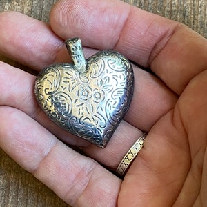 Antique Silver Lucite Heart Pendants - Etsy