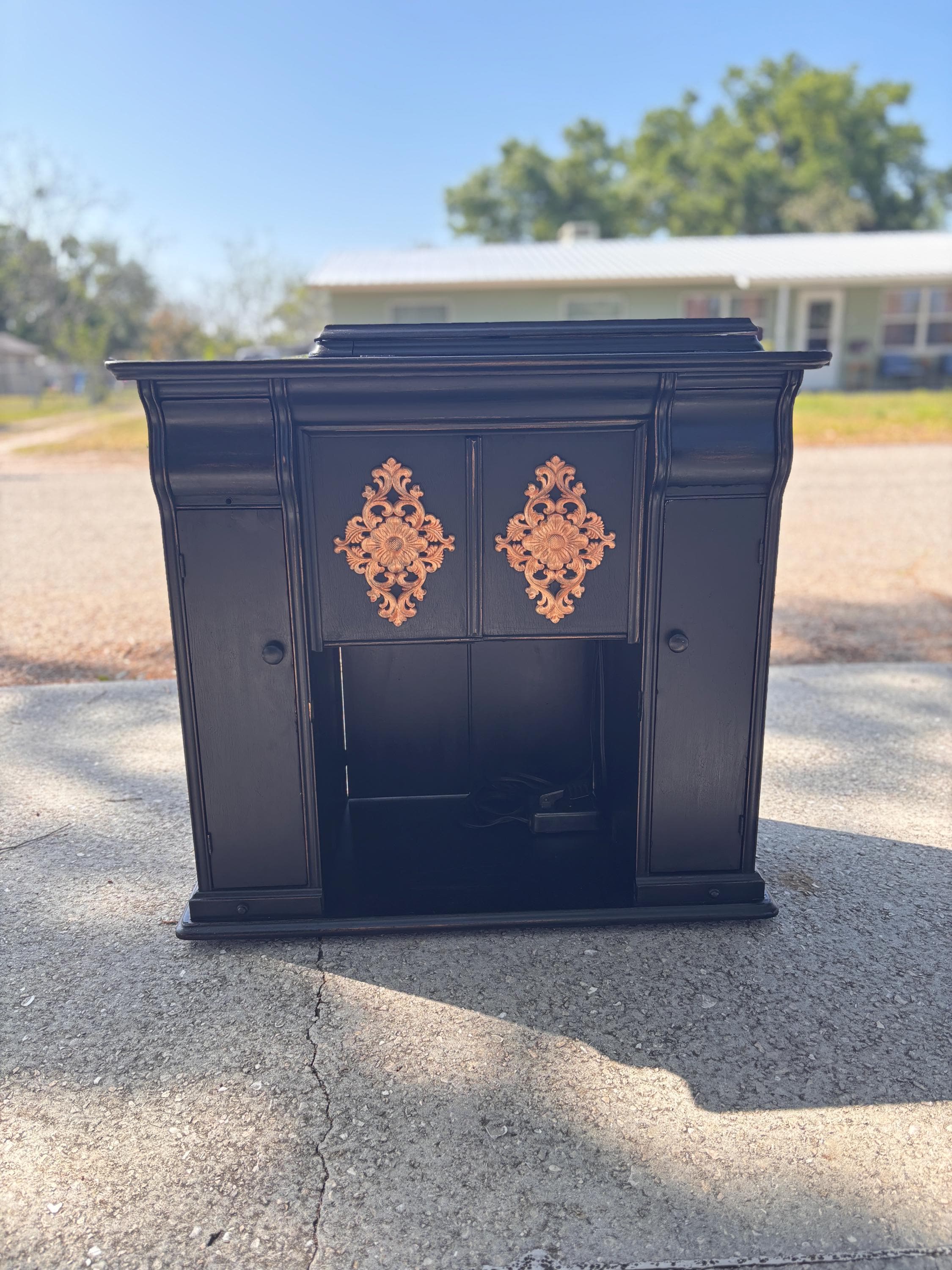 1900 Singer Sewing Machine With Parlor Cabinet/ Many Extra Accessories ...