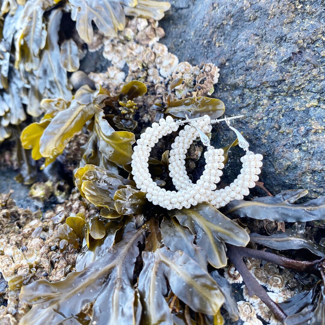 Barnacle Hoop in Pearl/silver - Etsy