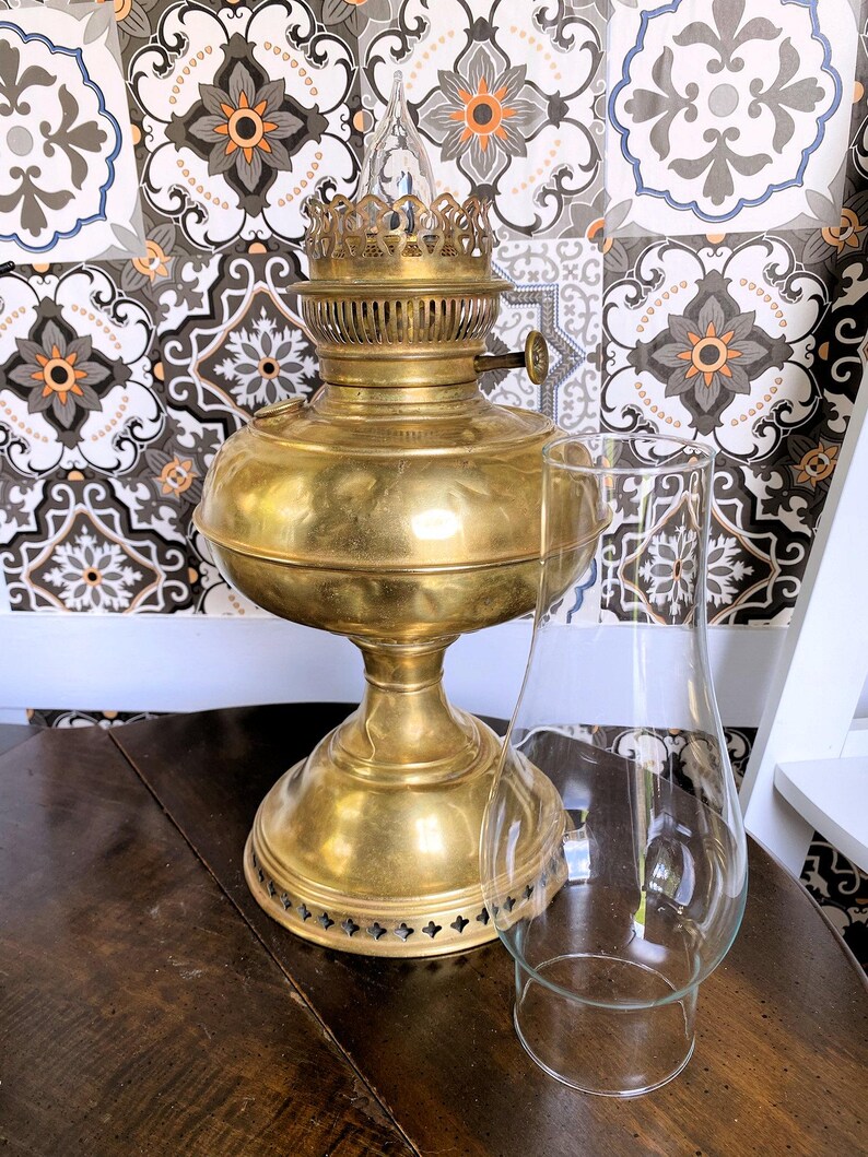 Upcycled Vintage Brass Oil Lamp With Chimney Electrified Aladdin Rayo ...