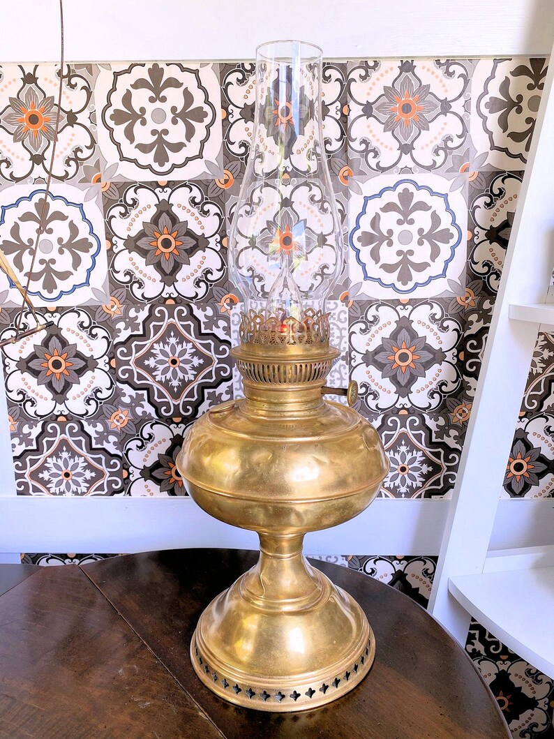 Upcycled Vintage Brass Oil Lamp With Chimney Electrified Aladdin Rayo ...