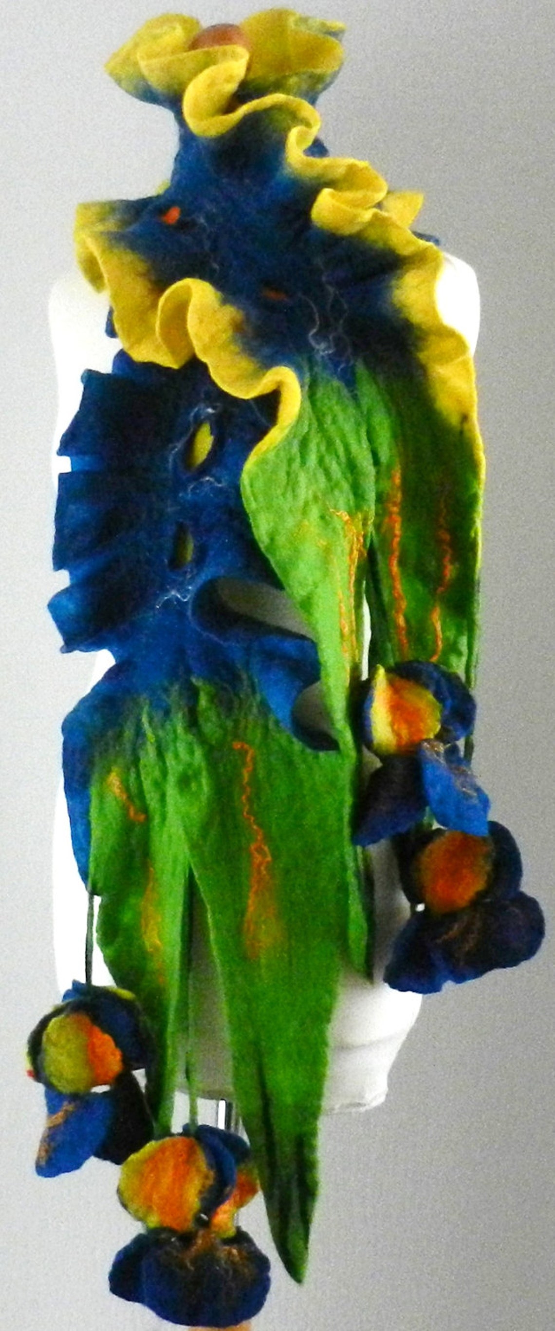 Hand Felted Wool Jewelry felted WOMAN ART SCARF Íris | Etsy