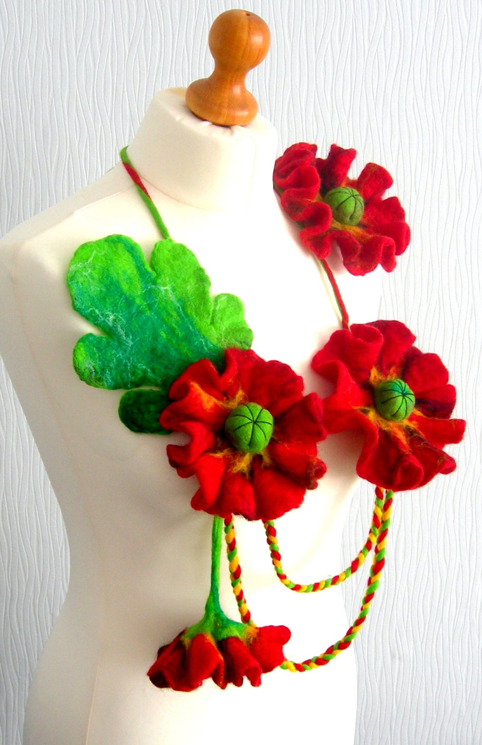Felted Flower, Hand Felted, Wool Jewelry Felted NECKLACE and Brooch ...
