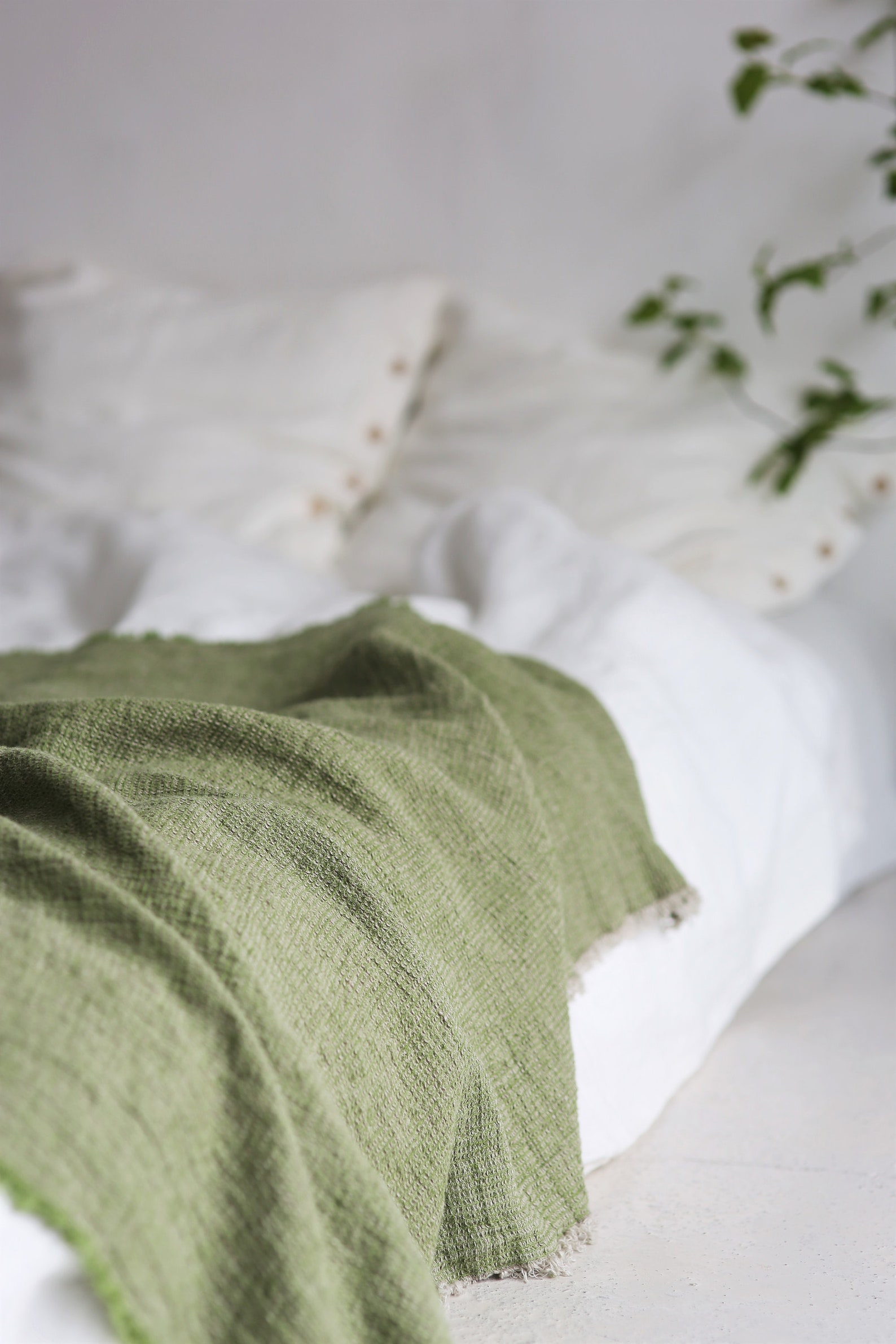 Linen Blanket. Waffle Linen Throw. Linen Bedding in Green. - Etsy