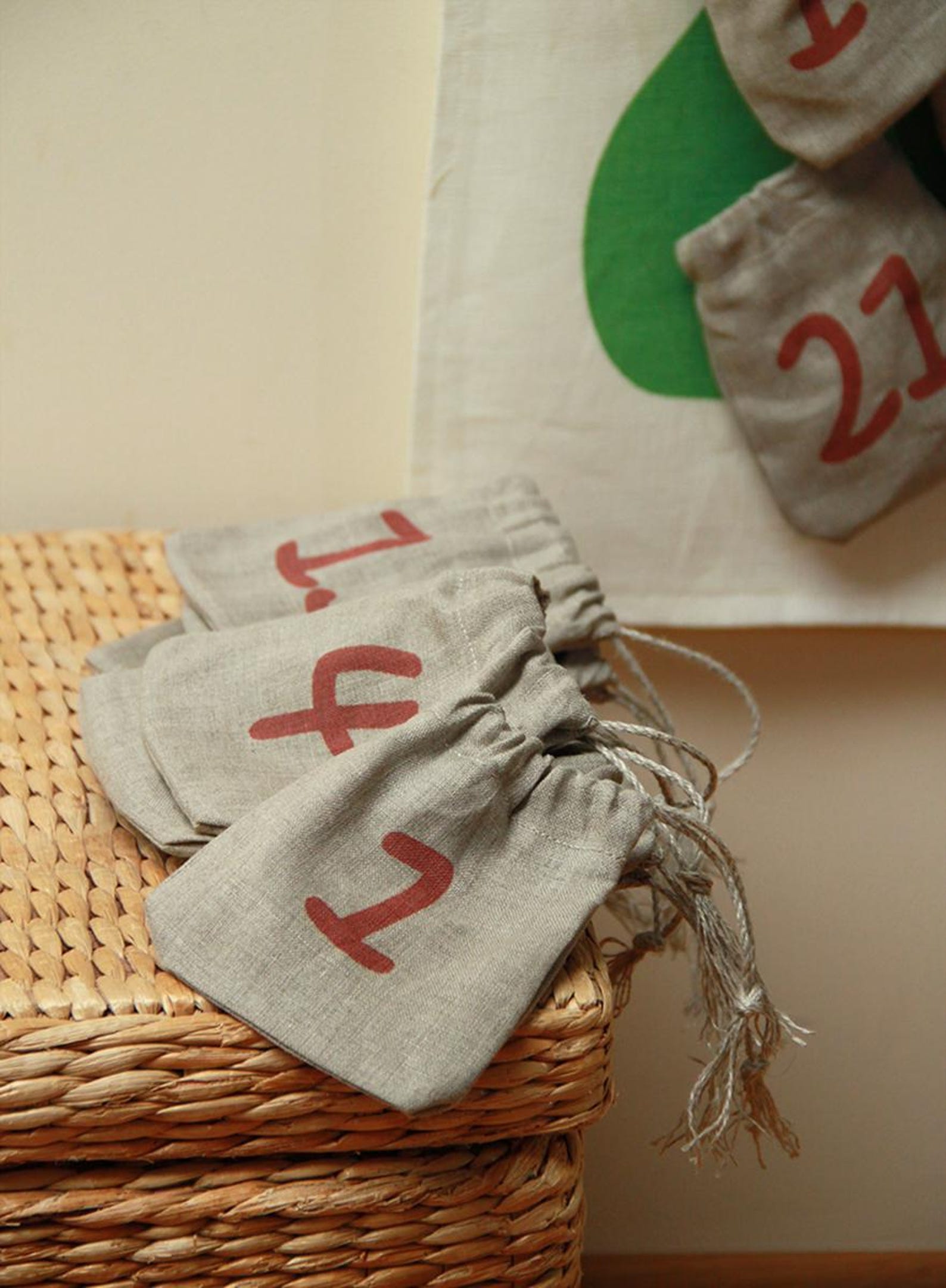 Linen Advent Calendar 2025 for Kids: Embroidered Christmas Tree ...
