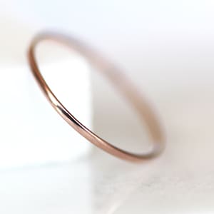 1mm rose gold band store