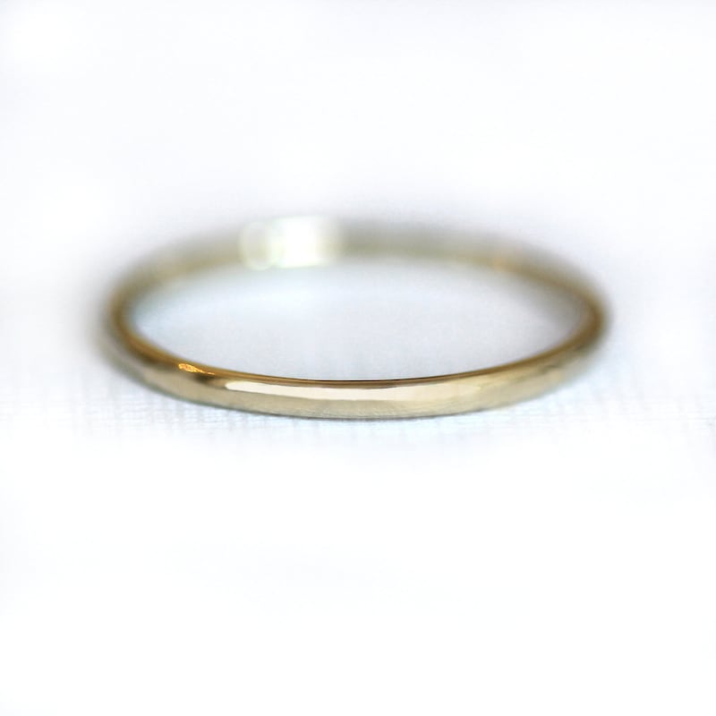 Minimalist Wedding Ring - Etsy