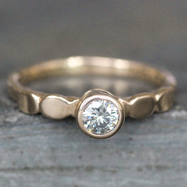Gold Pebble Ring - Etsy