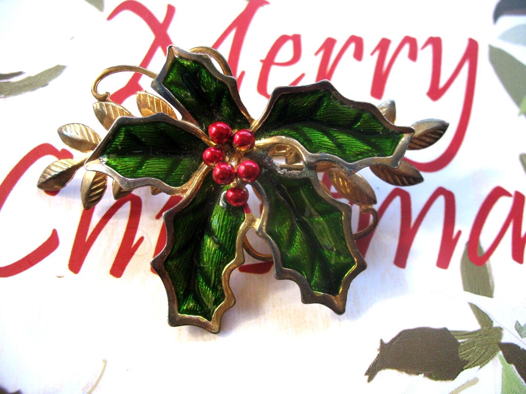Vintage Christmas Holly Brooch ~ Christmas - Etsy