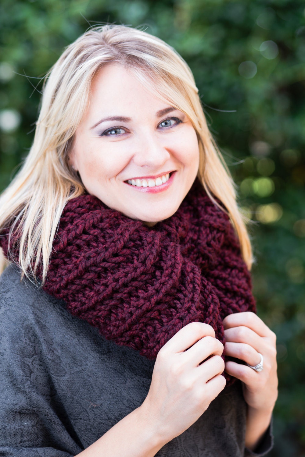 Dark Red Chunky Infinity Handknit Scarf - Made to Order - Etsy