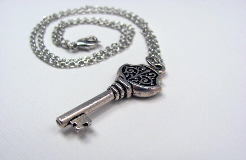 Silver Victorian Key Necklace Silver Key Necklace Steampunk - Etsy