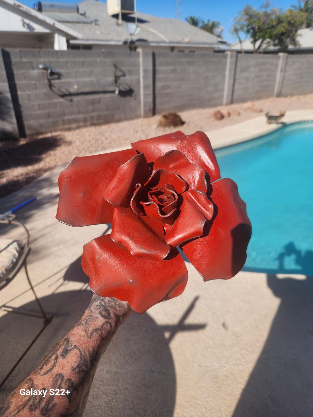 7" Round Metal Rose Finished in Antique Red - Etsy