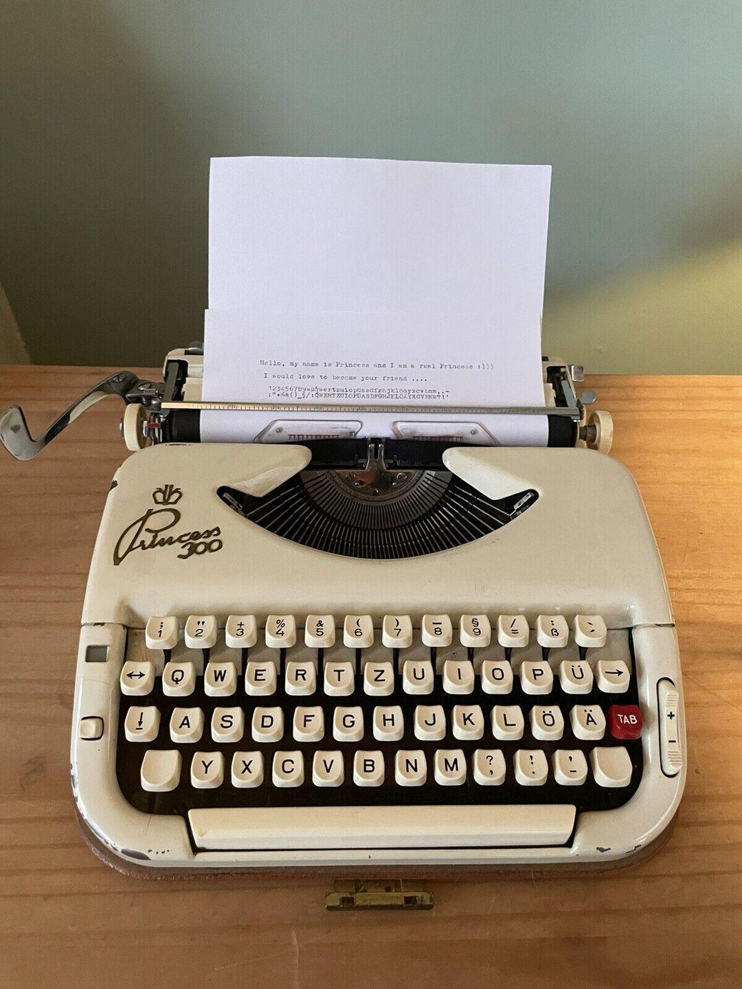 Rare Cream Typewriter/ Typewriter Princess 300, Keller & Knappich, 50s ...