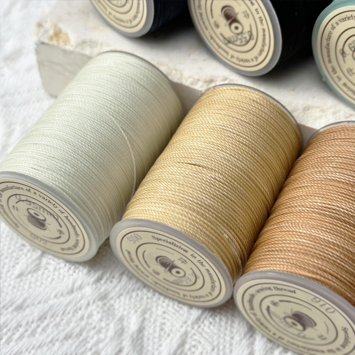 0.35/0.45/0.55/0.65MM Waxed Polyester Linhasita Cord Macrame Friendship ...