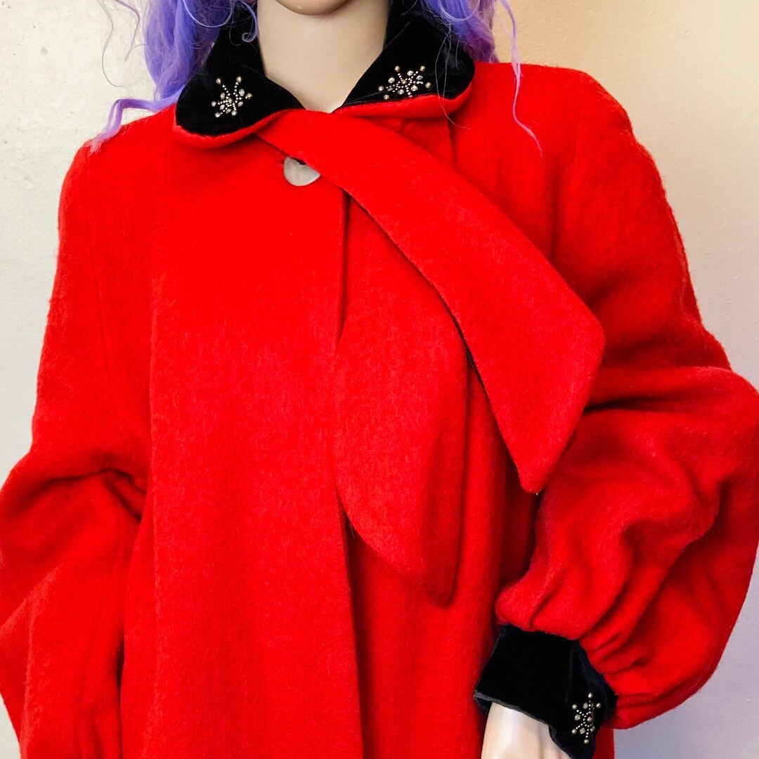 Shagora Vintage 60s Iconic Cherry Red and Black Velvet Rhinestone ...