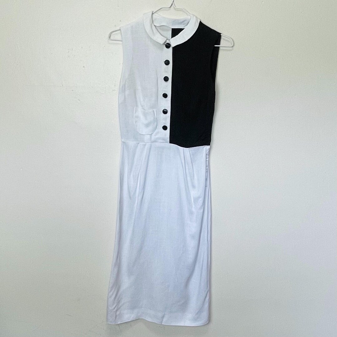 Mime Core Poirot Black and White Cookie Vintage 70s Simple Collared ...