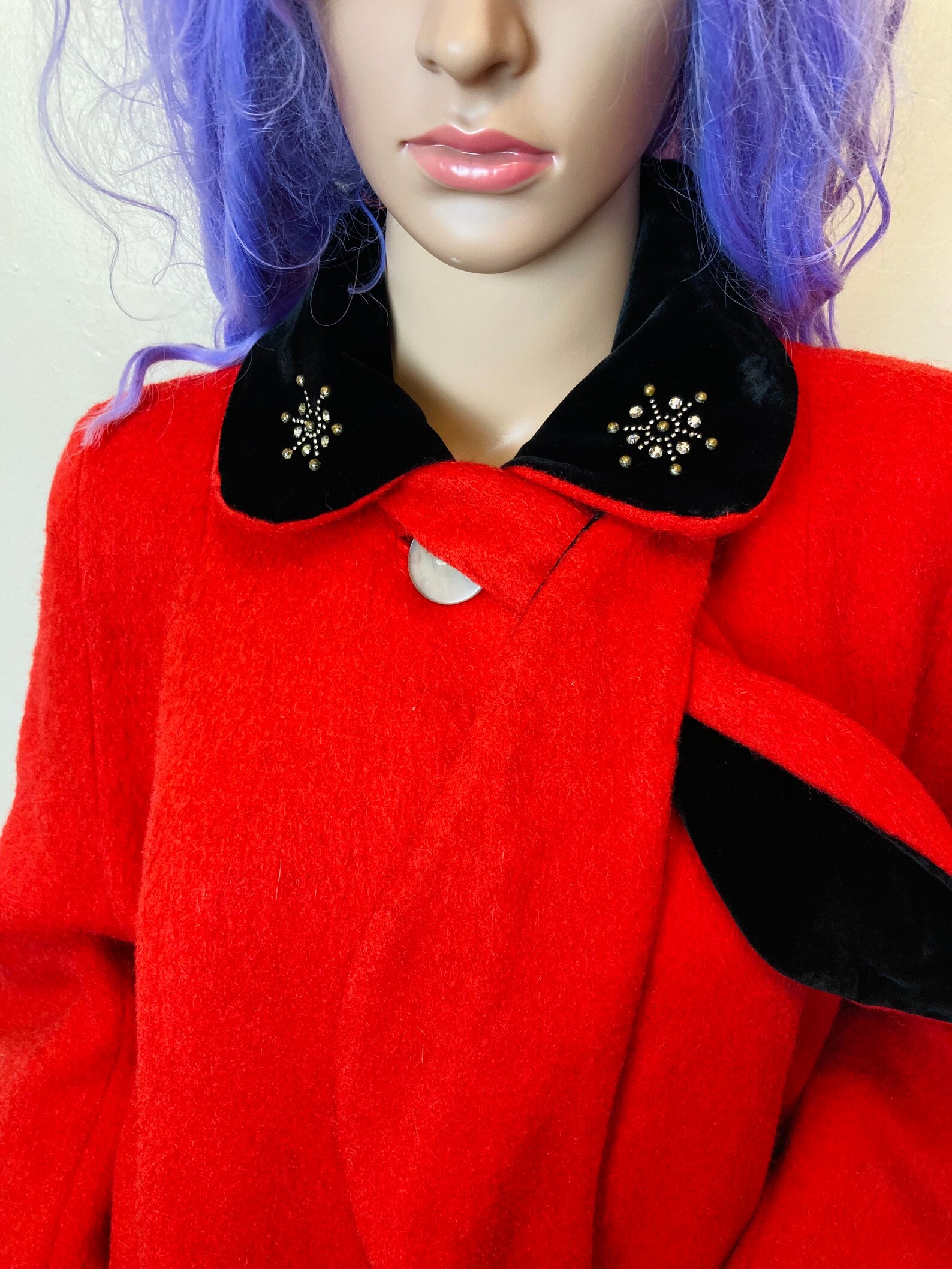 Shagora Vintage 60s Iconic Cherry Red and Black Velvet Rhinestone ...