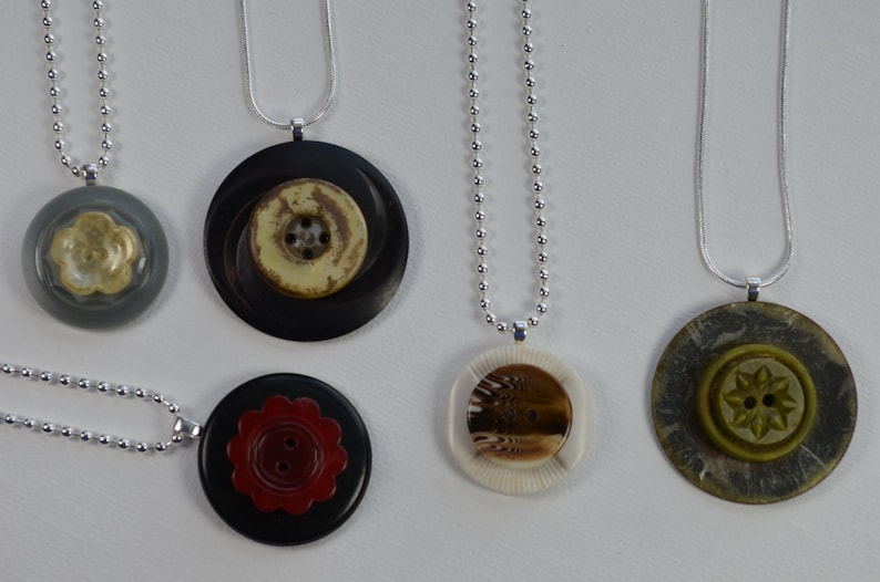 Vintage Button Pendant Necklace Large & Chunky 18 - Etsy