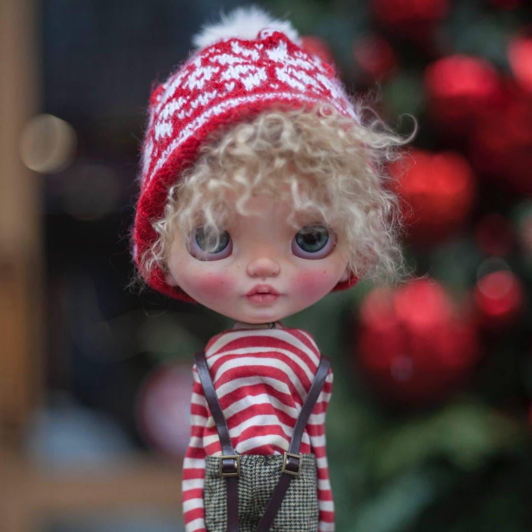 This is a Cute Blythe Made by Doll Artist Cvetlankadoll. Base Doll is ...