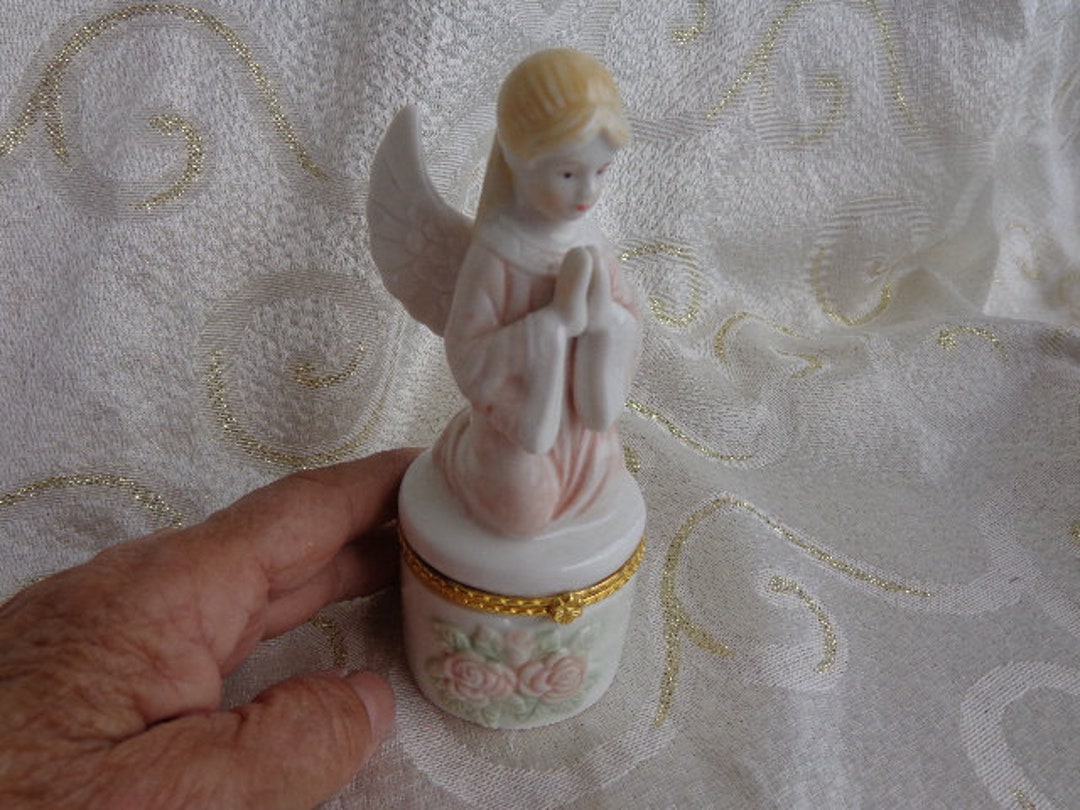 PRAYING ANGEL TRINKET Box - 5 1/4" Vintage Porcelain Angel Hinged ...