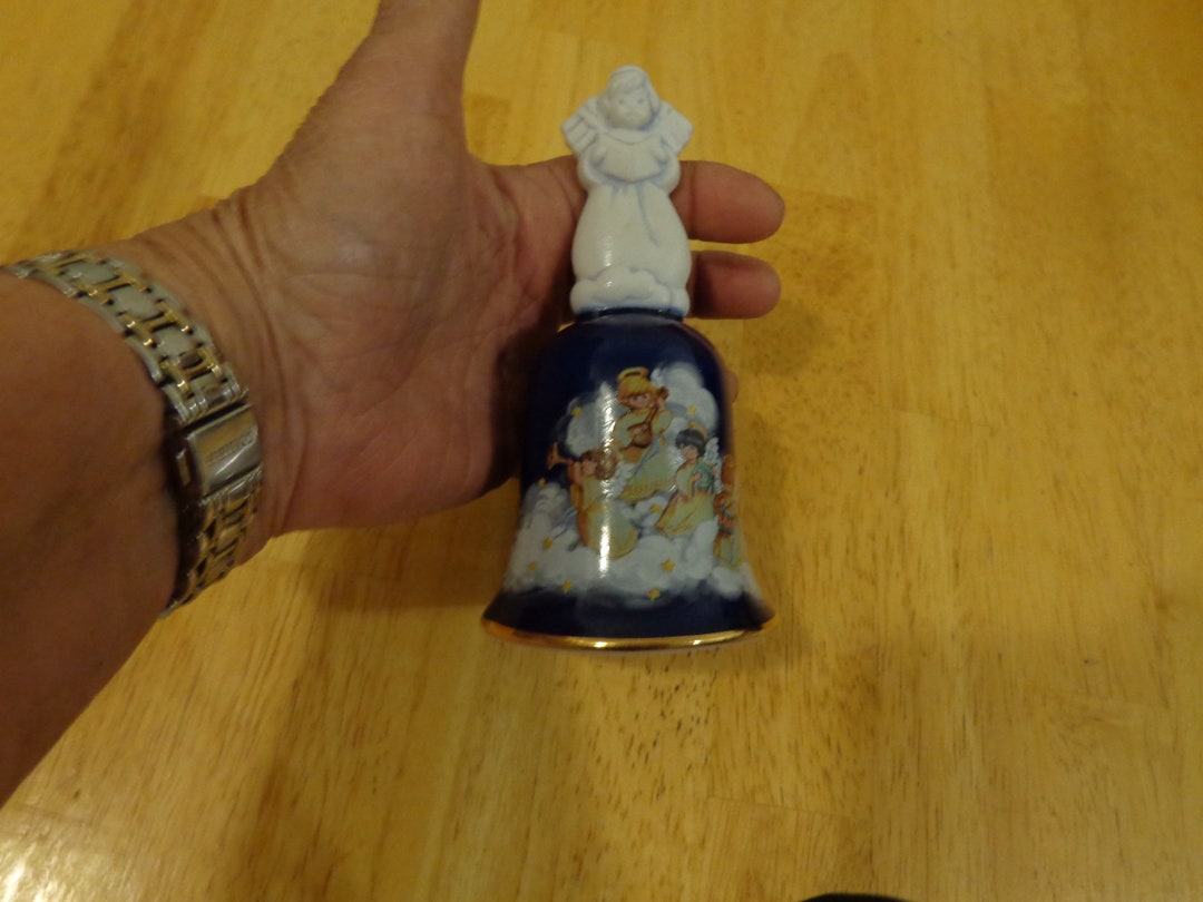 AVON ANGEL BELL - 1992 Christmas Bell - Angel Bell With Angel on Top of ...