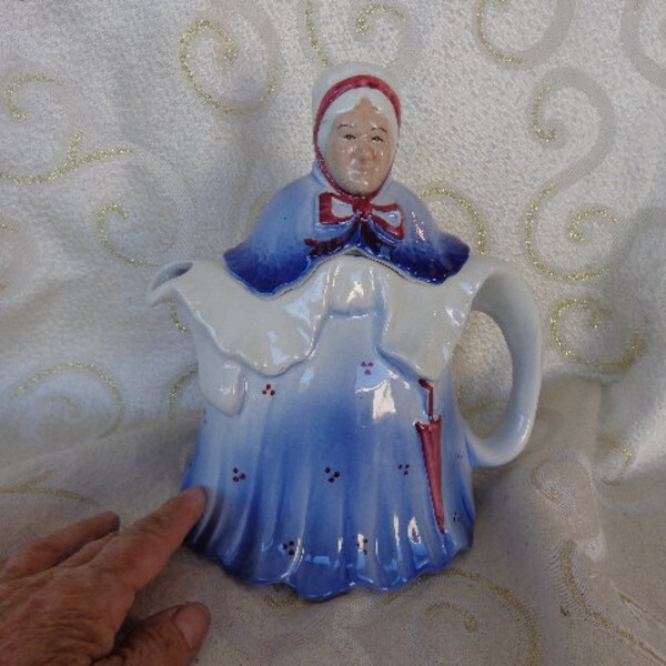 Old Lady Teapot - Etsy