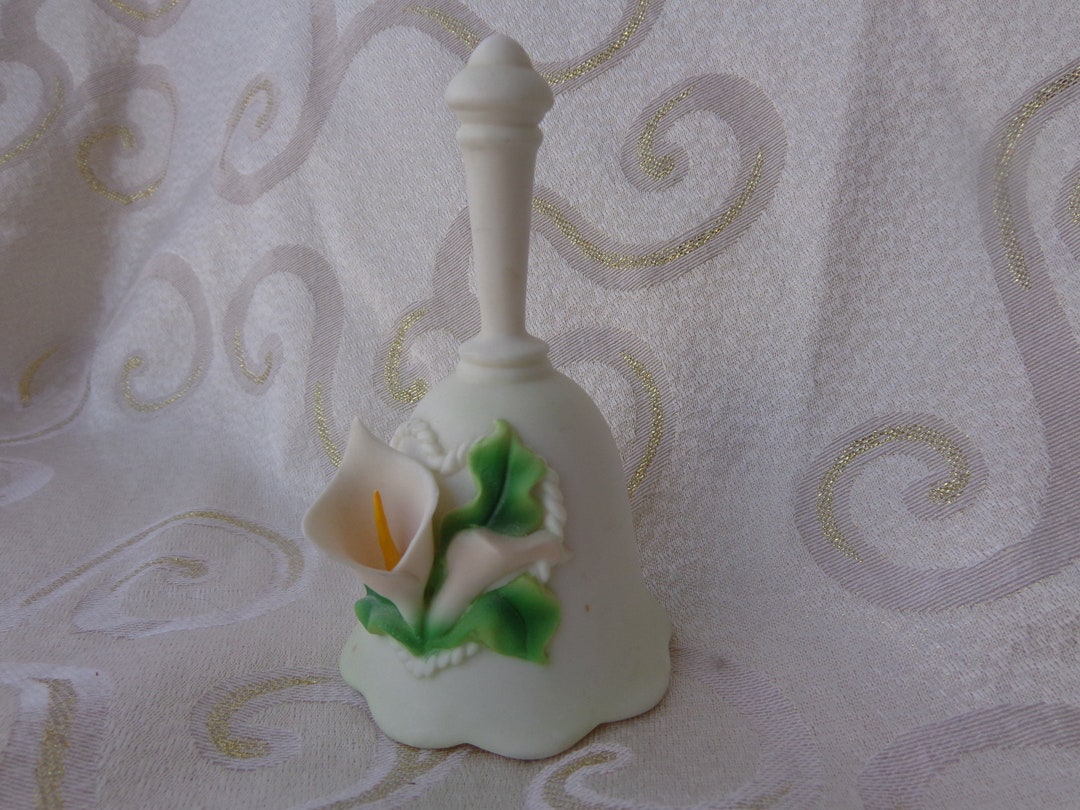 CALLA LILY BELL 2 3/4 X 5 Porcelain Bisque Bell With Calla Lilies Calla ...