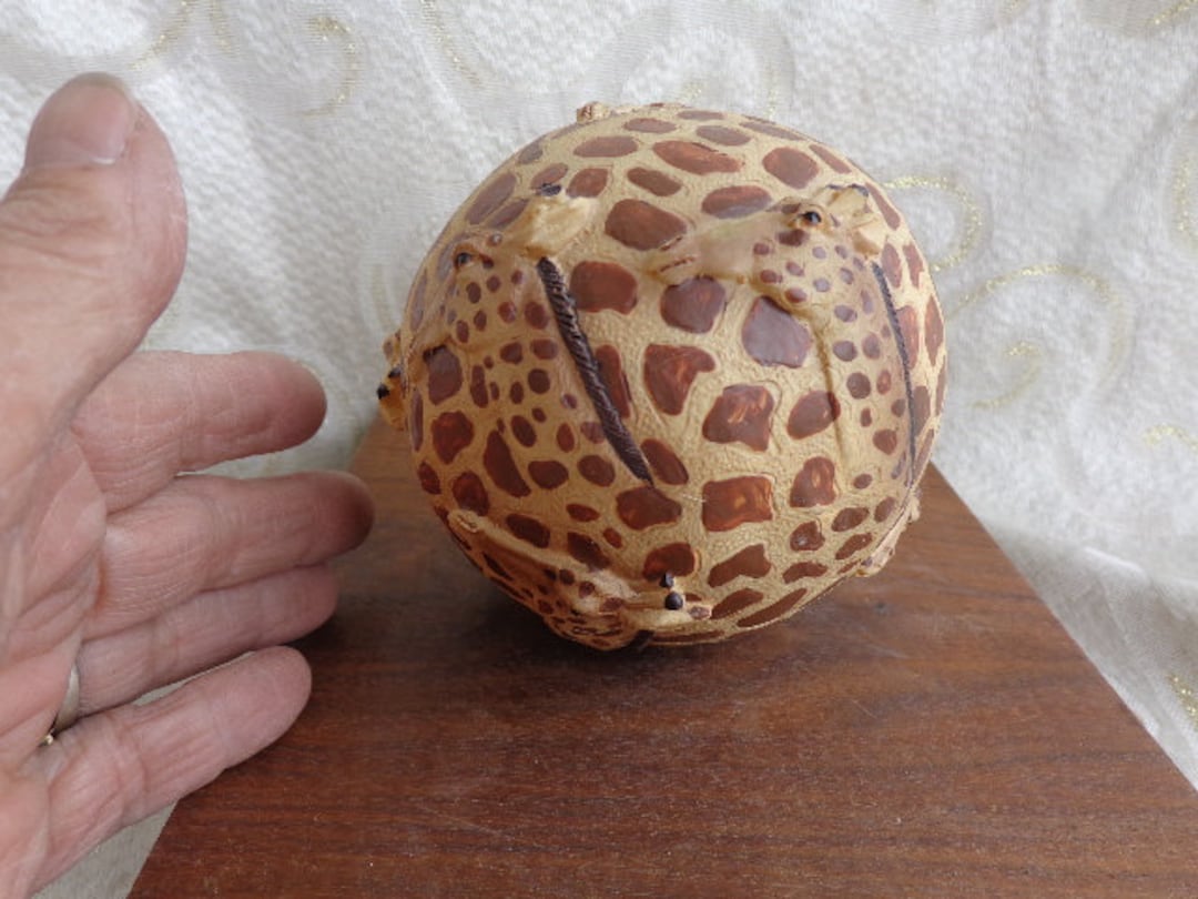 BALL OF GIRAFFES - 4" Diameter - Resin Ball of Decorative Giraffes - Etsy