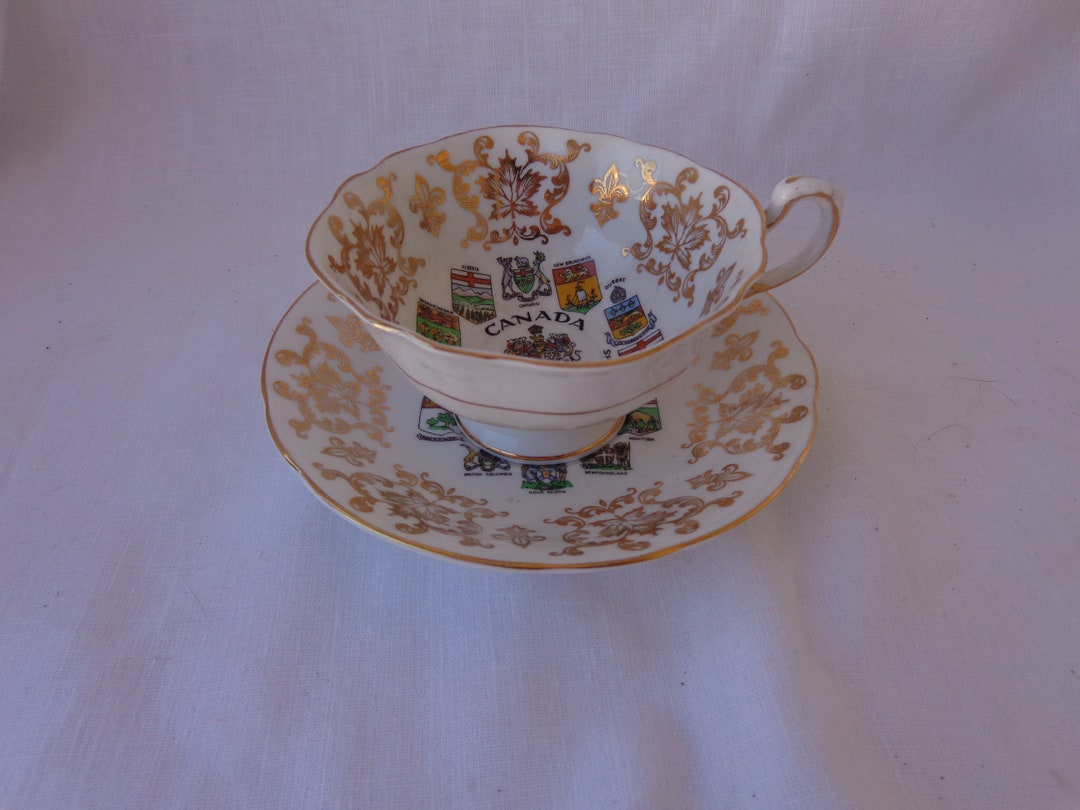 Paragon CANADA COATS of ARMS and Emblems Teacup and Saucer Paragon Fine ...