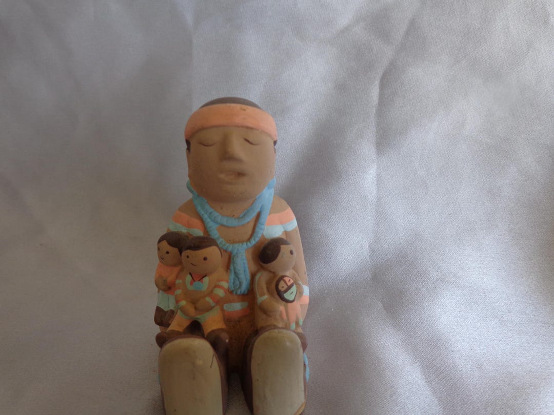 PUEBLO STORYTELLER MAN Storyteller Figurine With 3 Children - 2 3/4" H ...