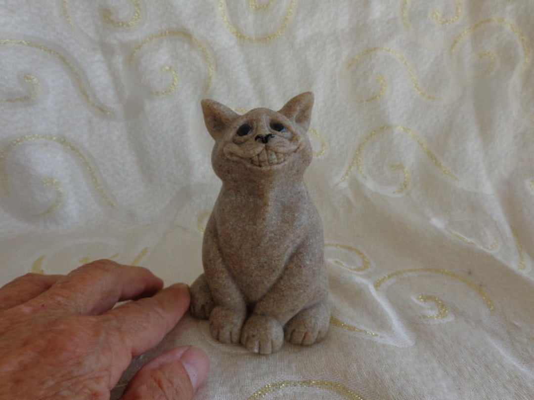 QUARRY CRITTER CAT "chico"- 4 1/4"h X 3"w - Resin Rock Look Funny Cat ...