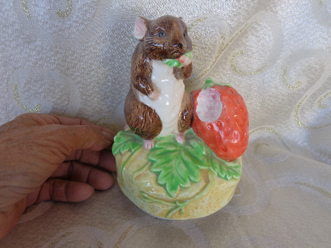 TIMMY WILLIE MUSICBOX - Peter Rabbit Stories - by Beatrix Potter for ...