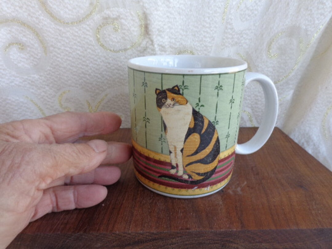 WARREN KIMBLE CAT Mug - 3 3/4"h X 3 1/2"d - Striped Black and Yellow ...