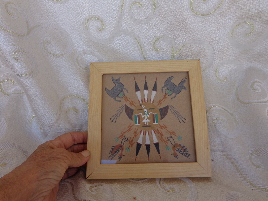 NAVAJO SUN SHIELD Sand Painting With Animals - Signed - 7 1/2" X 7 1/2 ...
