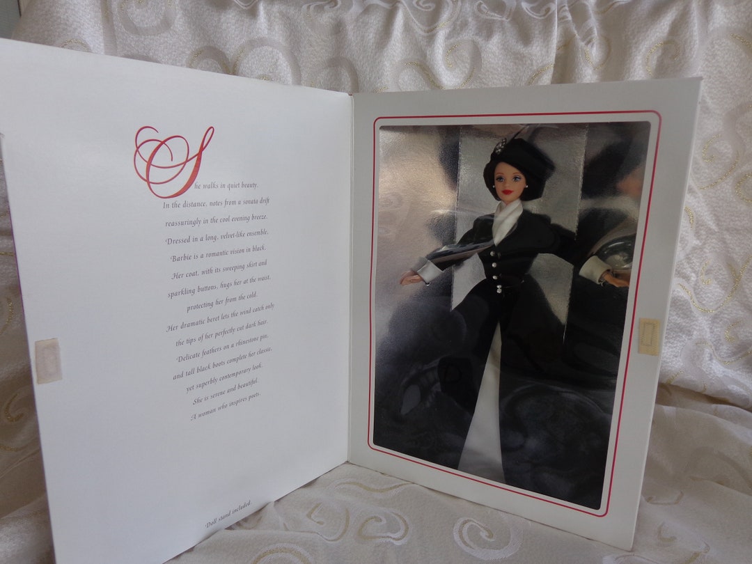 ROMANTIC INTERLUDE BARBIE- Mattel 1996 Classique Barbie Collector ...