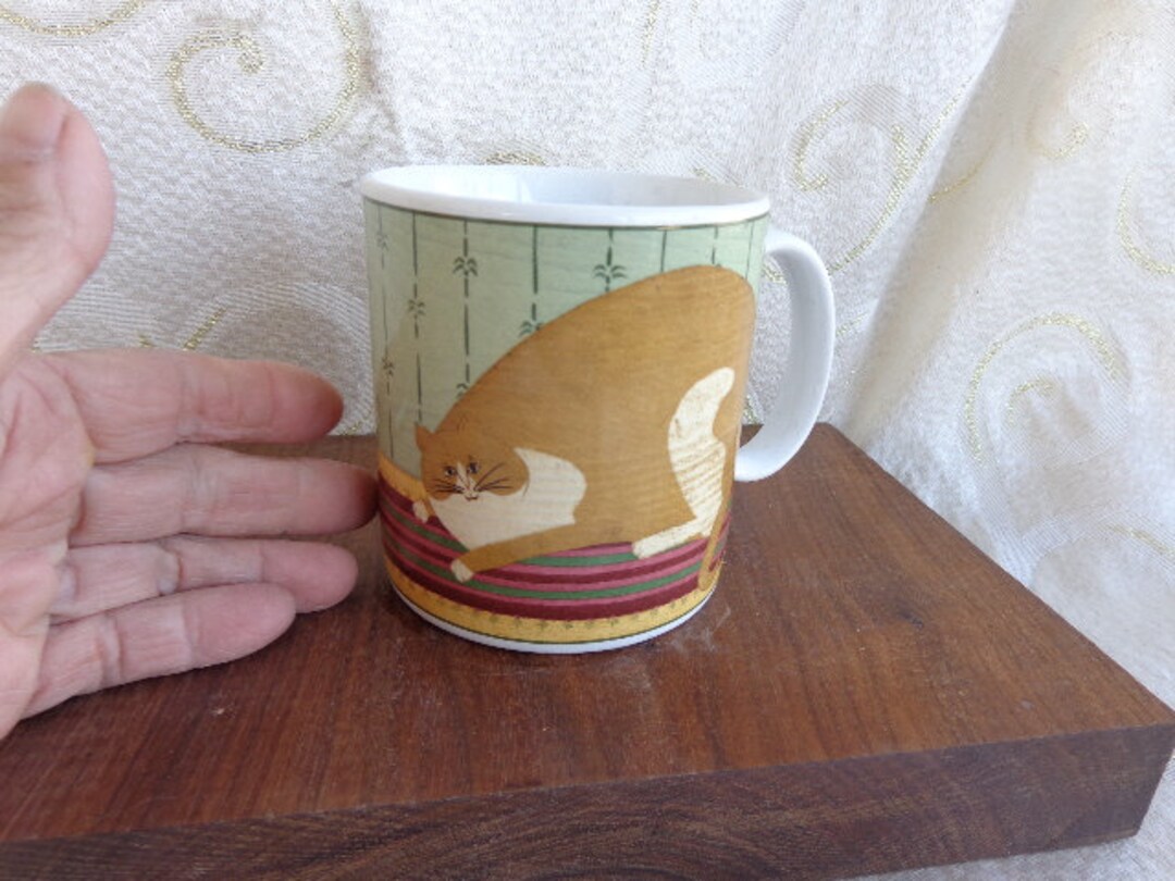 WARREN KIMBLE CAT Mug - 3 3/4"h X 3 1/2"d - Fat Yellow and White Cat ...