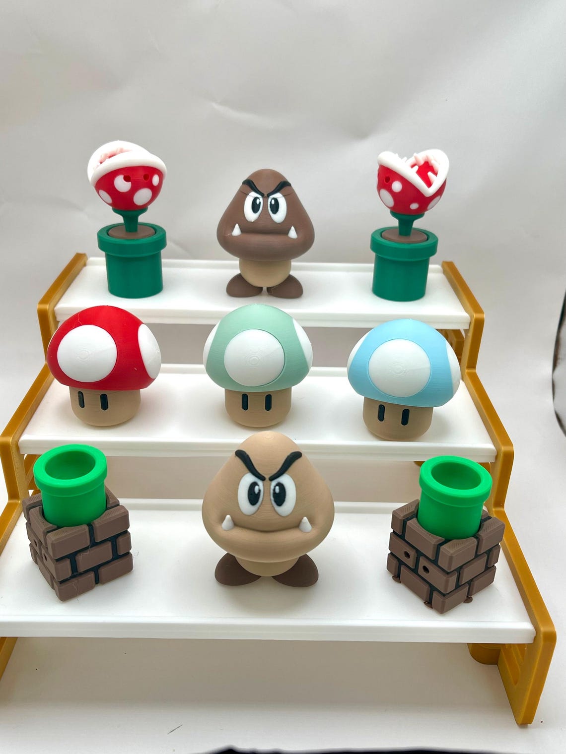Mario Fidget Clicker ~ Desk Toy ~ Party Favors ~ Stress Relief Toy - Etsy