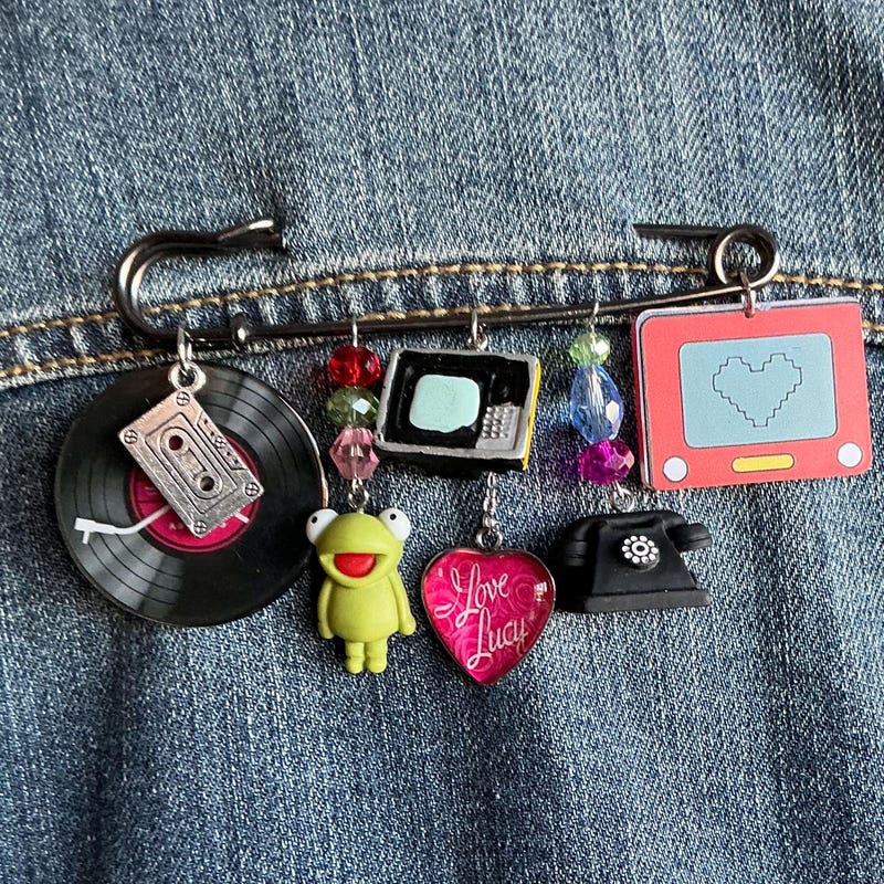 I Love With Broaches - Etsy