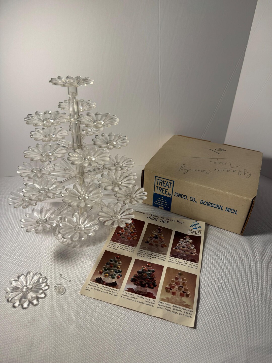 Vintage Jondel Treat Tree: Retro Daisy Tidbit Server Centerpiece - Etsy
