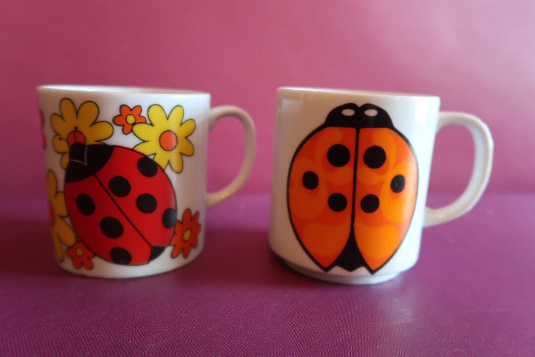 2 Lucky LADYBUG Stacking RETRO JAPAN Cups Mugs Coffee Tea Red Daisies ...