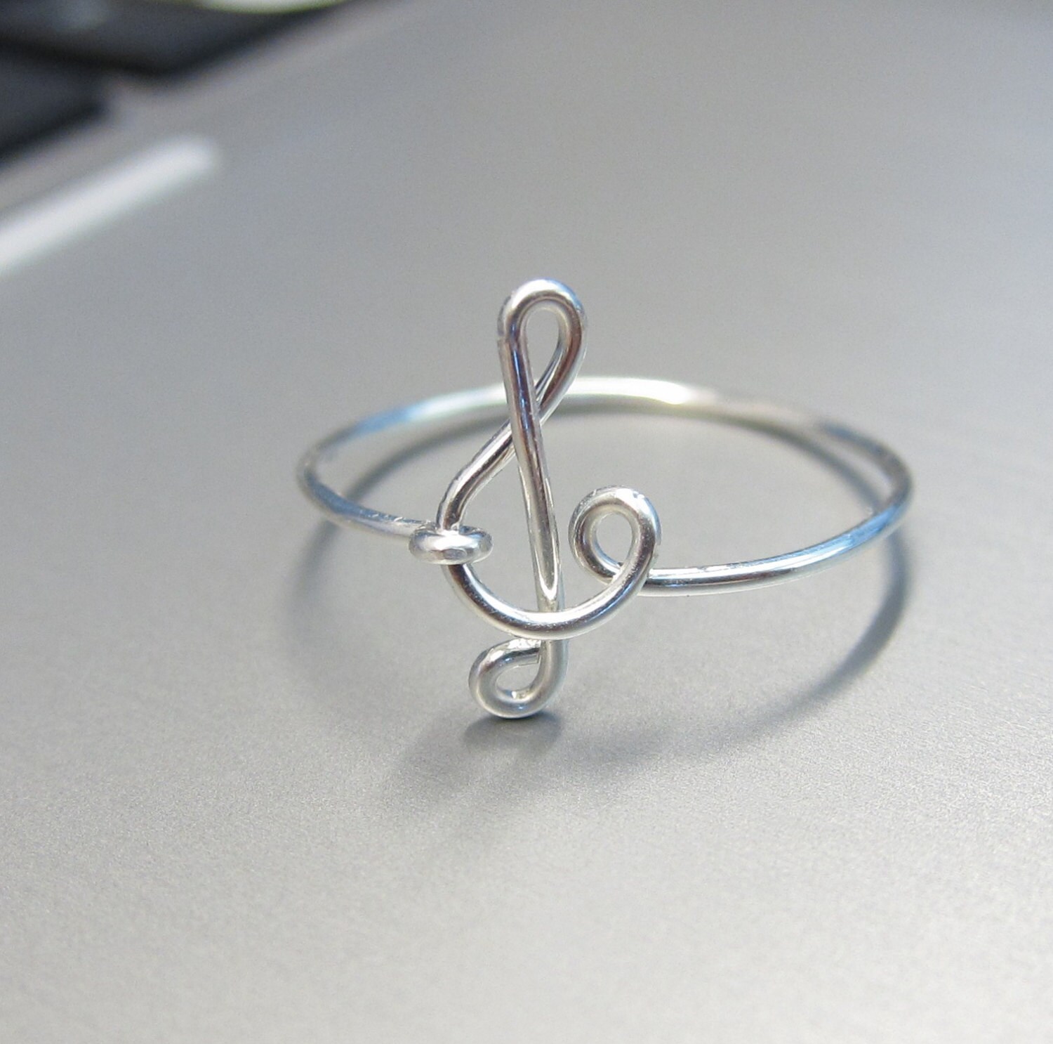 Simple Treble Clef Ring-Classic Music Jewelry-Dainty Music | Etsy