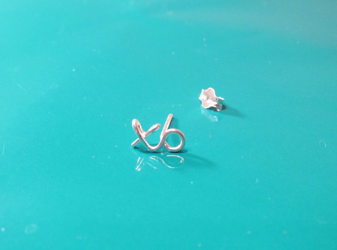 Single Sterling Silver XO Earring Hugs and Kisses Earring - Etsy