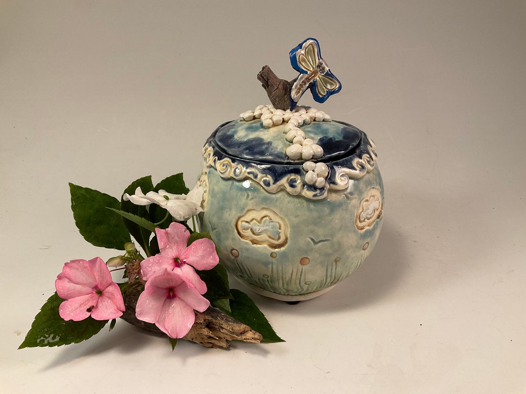 Dragonflies/dragonfly/handmade Pottery Pot/kitchen Canister/small Lidded Pot/garlic Keeper/candy ...