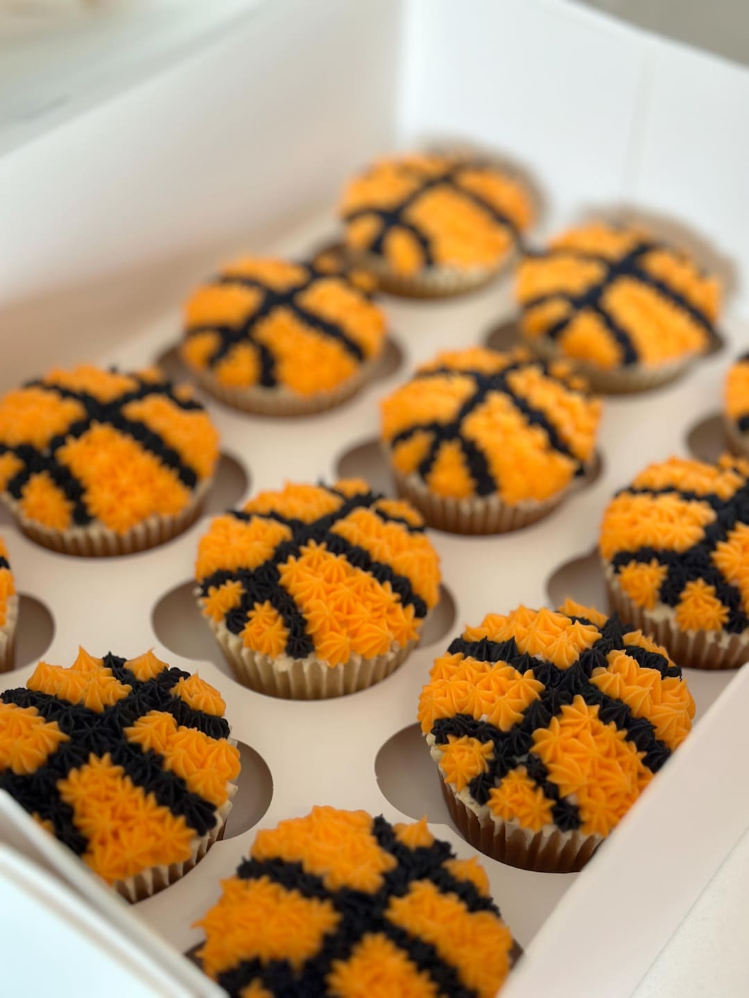 Basketball Design Cupcakes NO SHIPPING! (pick up Only Downers Grove ...