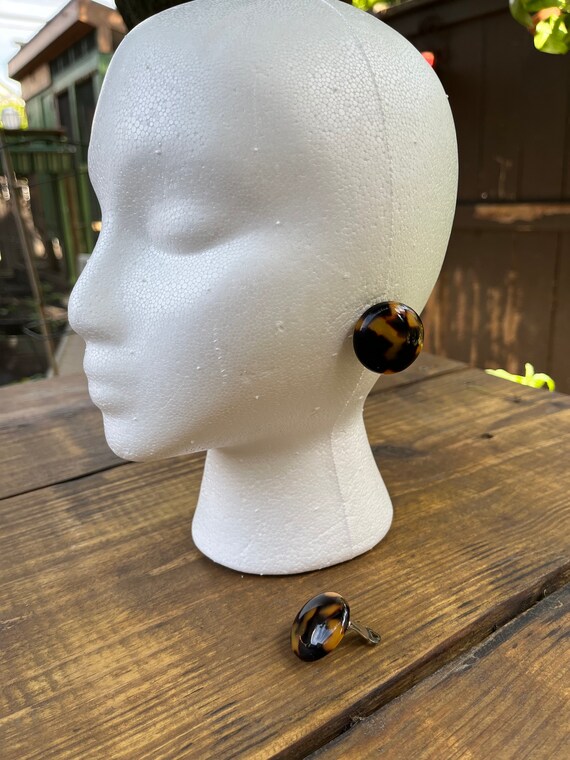 1960s tortoise shell patterned - Gem