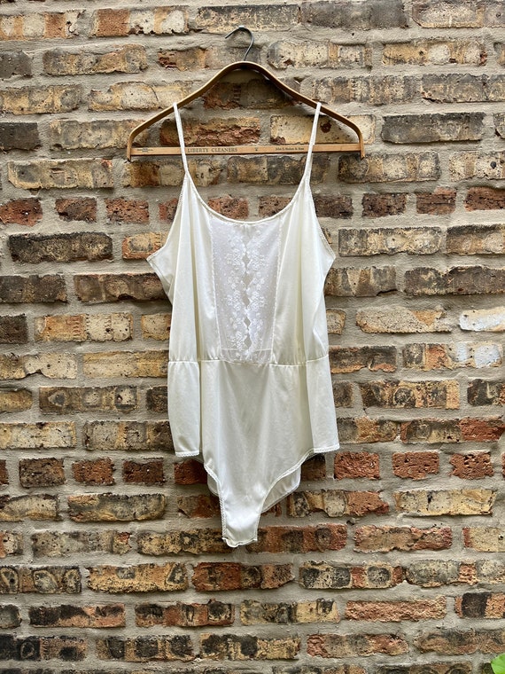 Vintage The Lingerie Gem