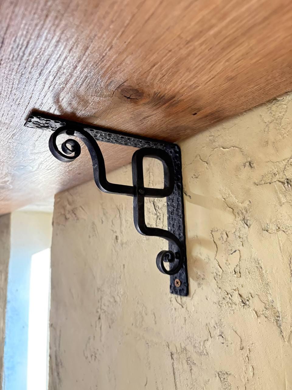 Heavy Duty Wrought Iron Shelf Brackets, Decorative Black Forged Scroll ...